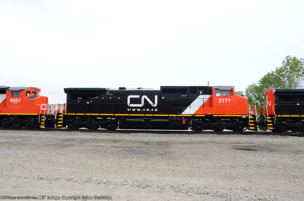 CN 2171
